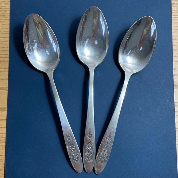 Oneida | Dining | Oneida Community Bird Of Paradise Flatware Silver ...